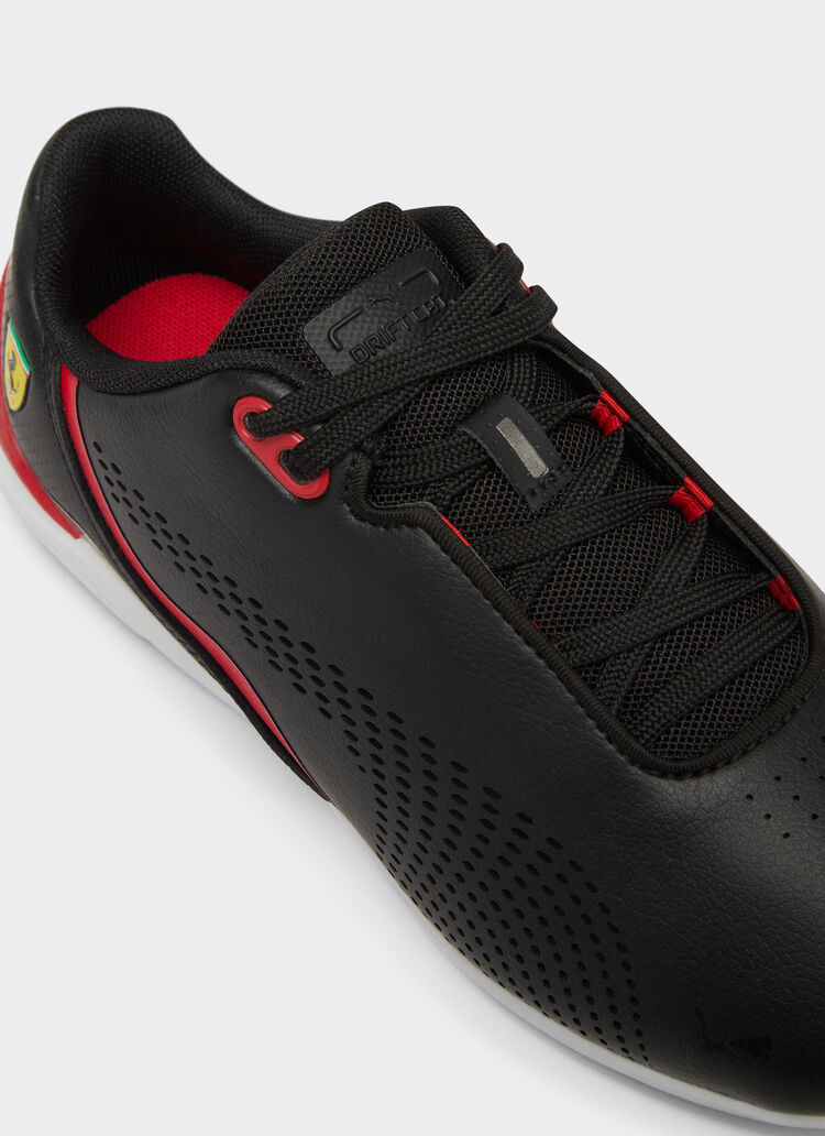Youth Puma for Scuderia Ferrari Drift Cat Decima shoes in Black | Ferrari®